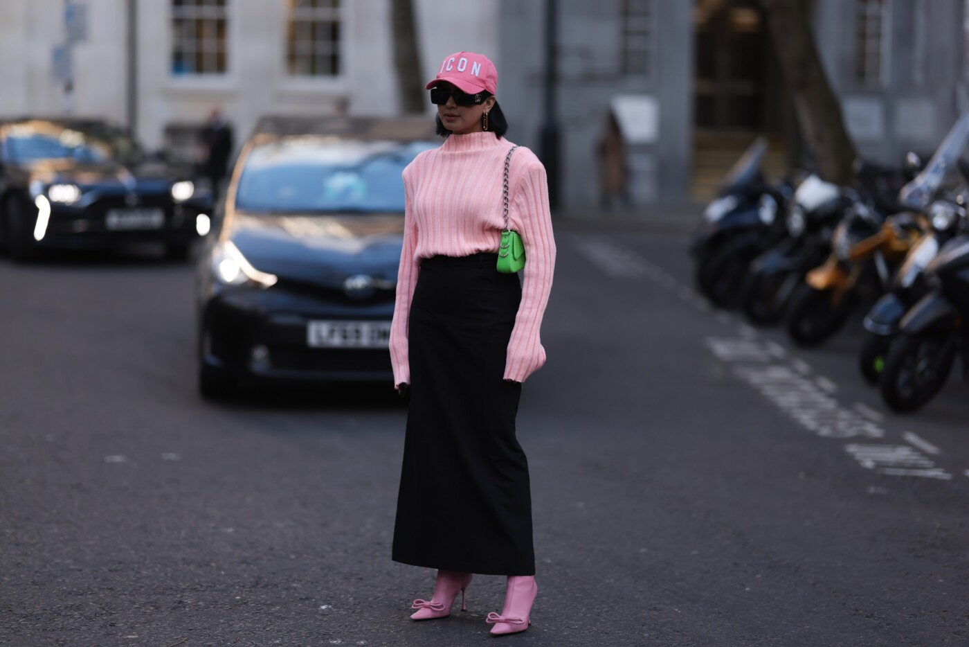 Jak nosit svetr k sukni? Tipy trendsetterek! | Blog eobuv.cz